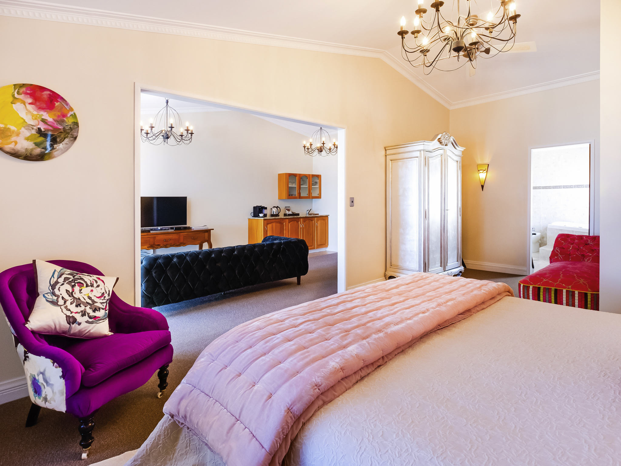 Lodge Suites - Lake Rotorua Accommodation | On The Point